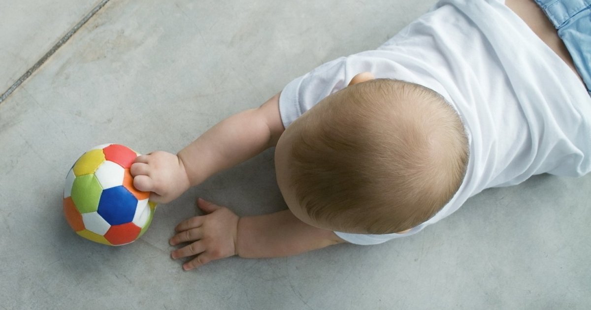 Teach your baby to play with a ball activity on Wachanga